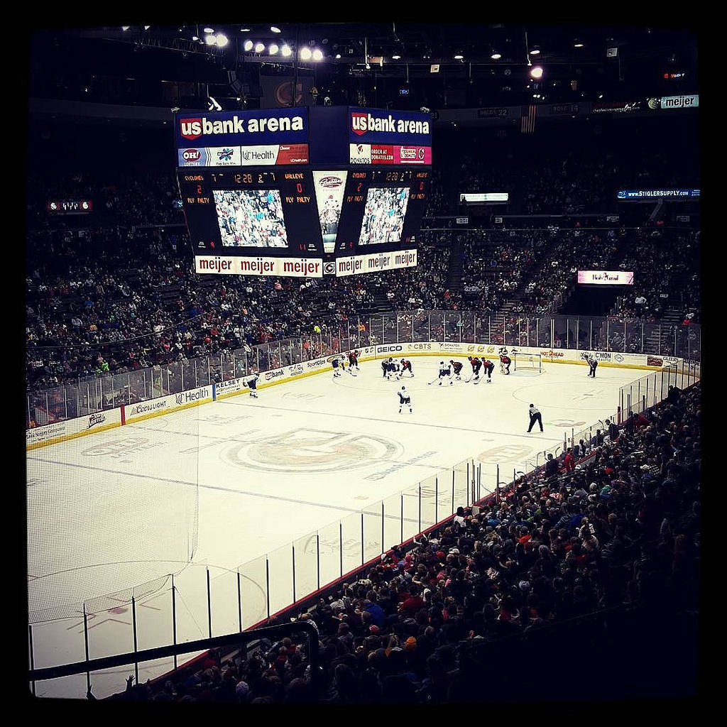 Cyclones hockey game #11. | T+G